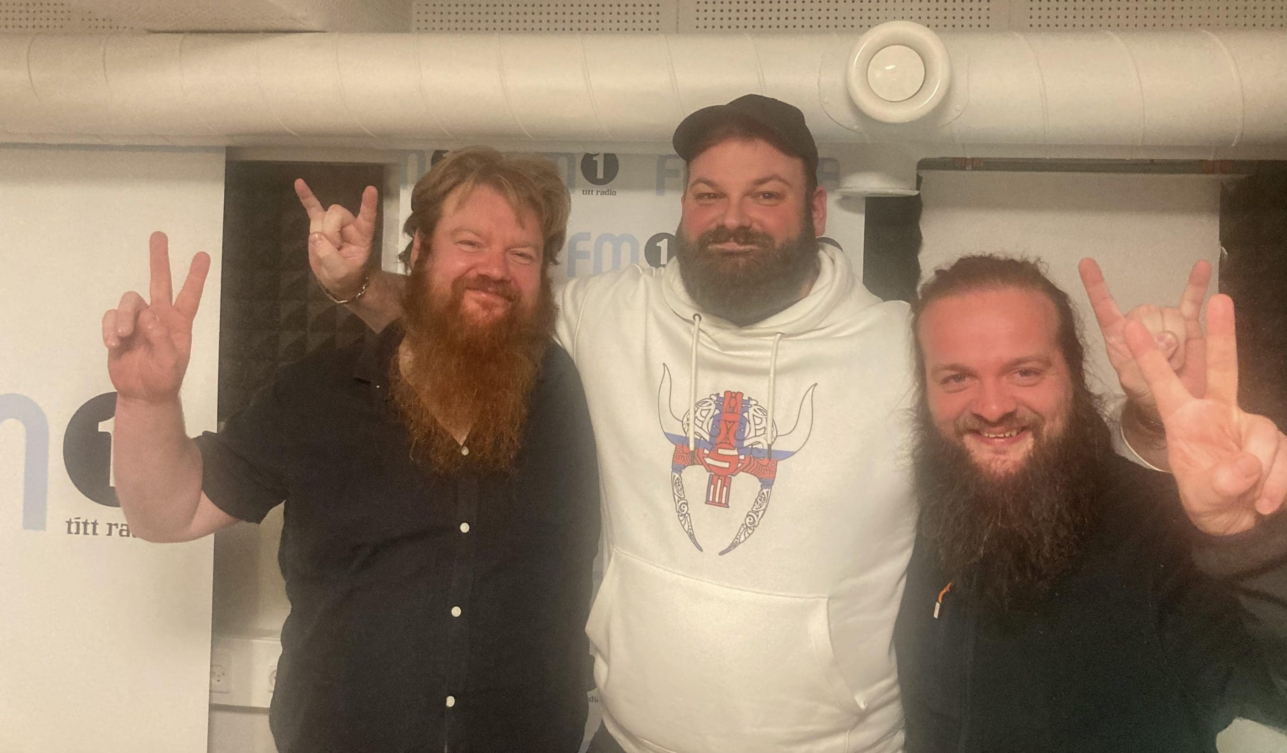 Heimsins bestu fjepparar vitjaðu Fótbóltsskýlið - FM1