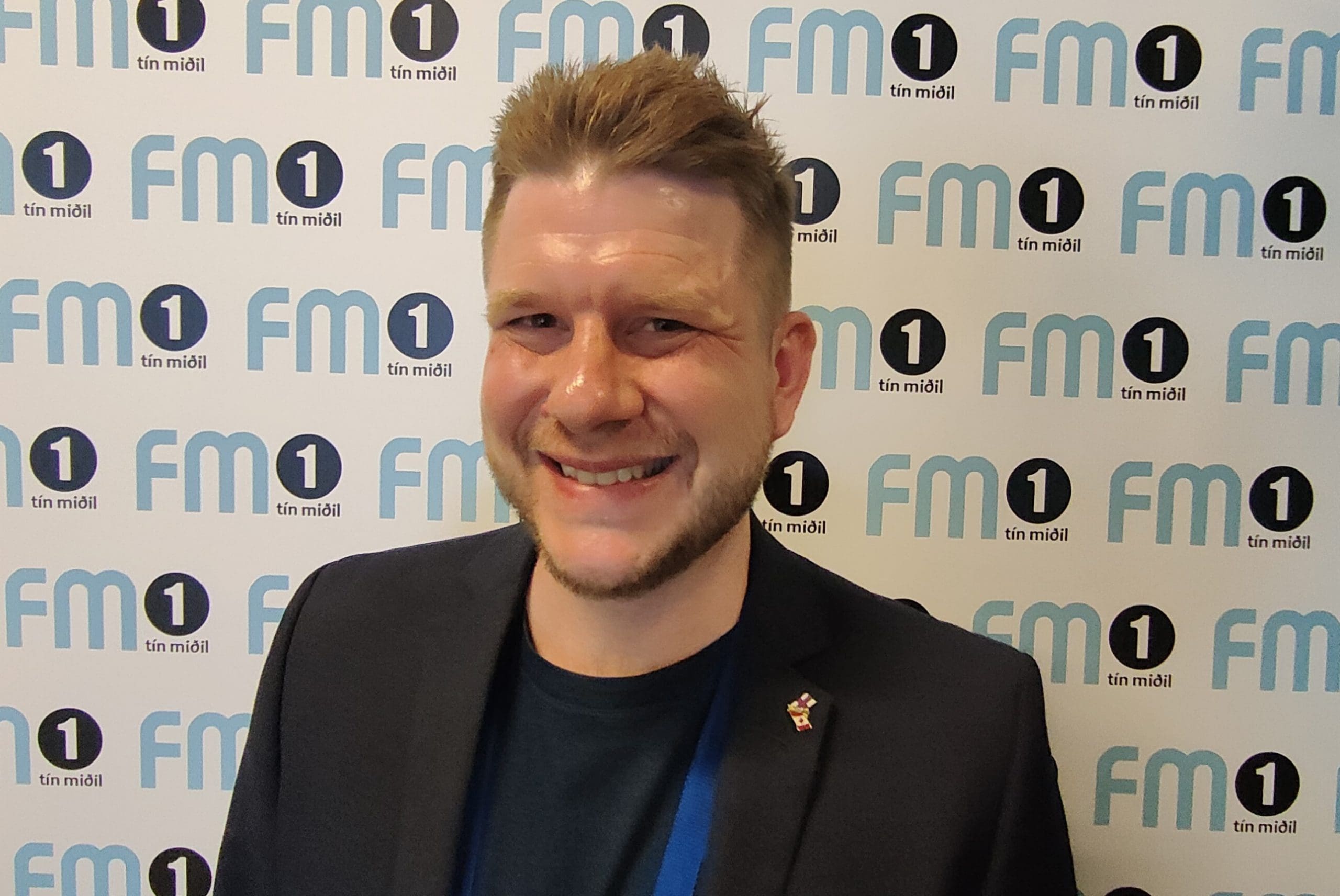 (Tonik.fo) Samrøða við fyriskiparan Greg Worley - FM1