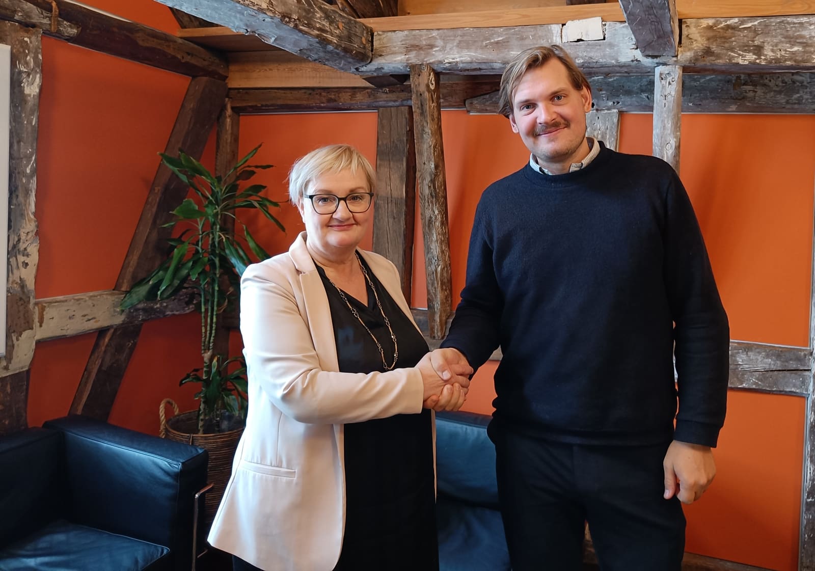 Semja undirskrivað millum Fíggjarmálaráðið og Yngri Læknar Føroya - FM1