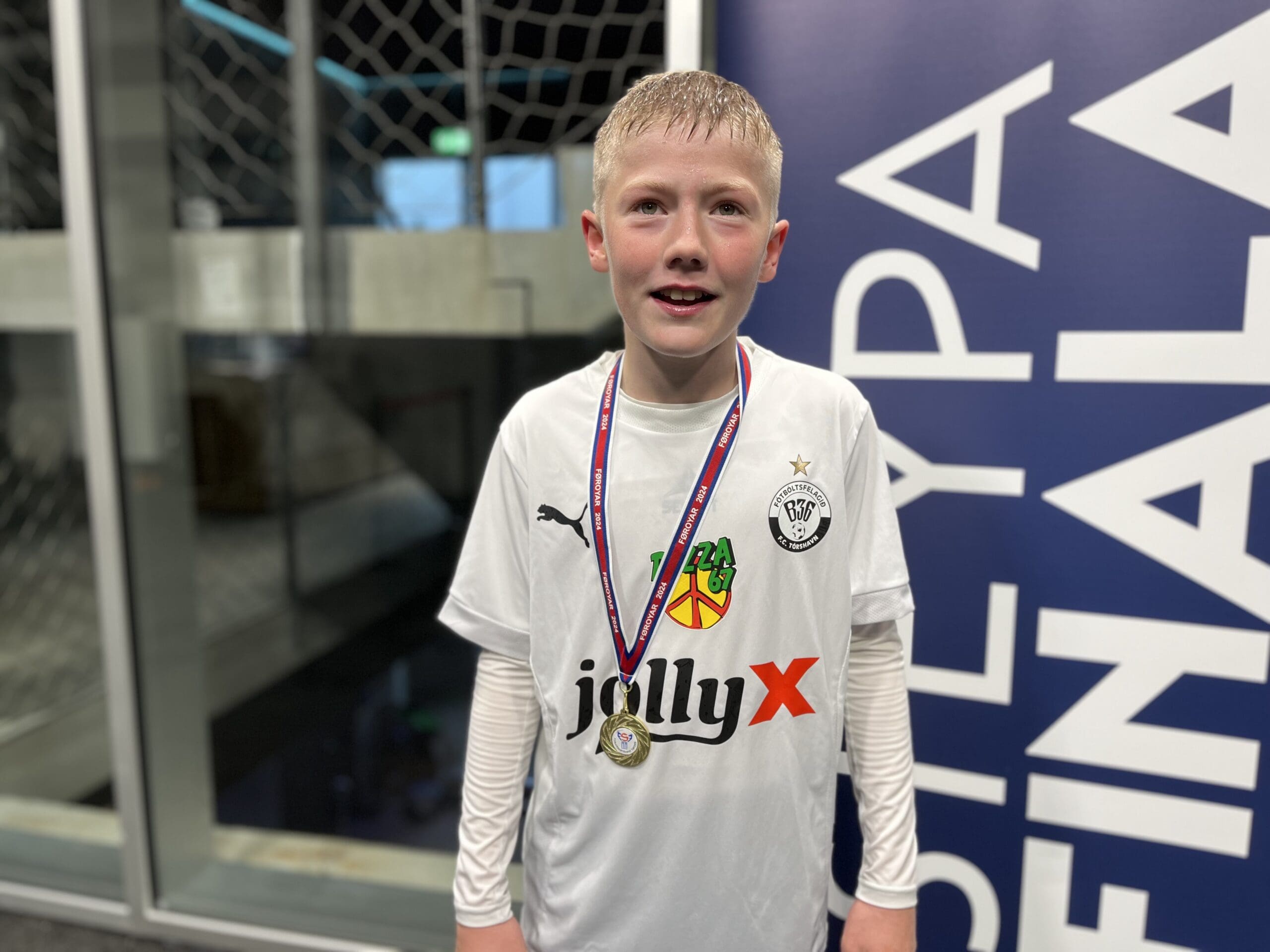 Dagsins leikari og U13 steypa­vinnari Rúnar Næs hjá B36: Hetta var ...