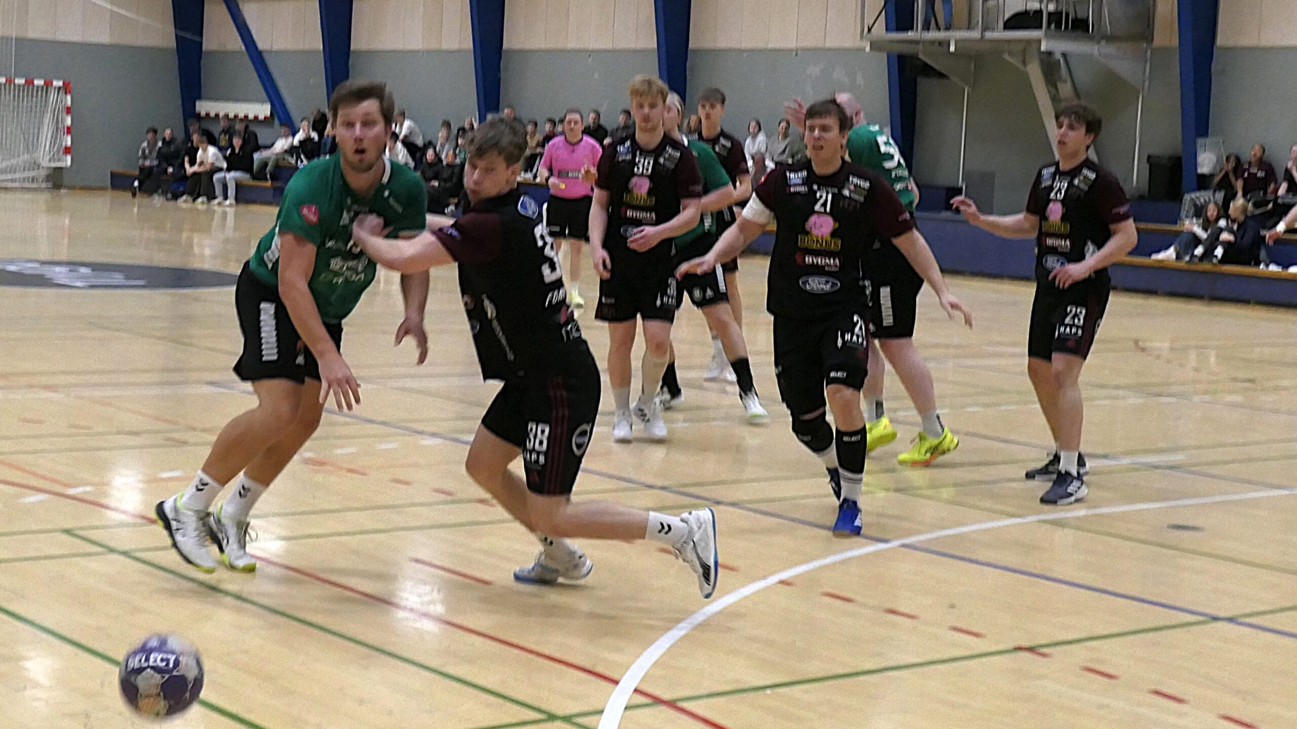 H71 byggir eitt nýtt meistaralið upp - FM1