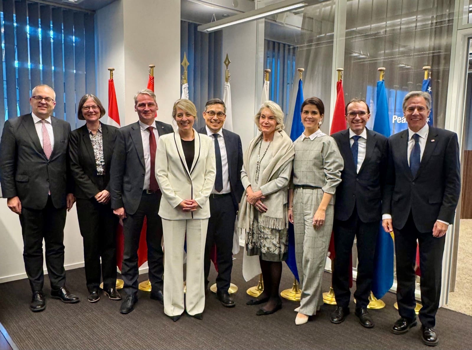 Høgni Hoydal á fundi í NATO-høvuðssætinum - FM1