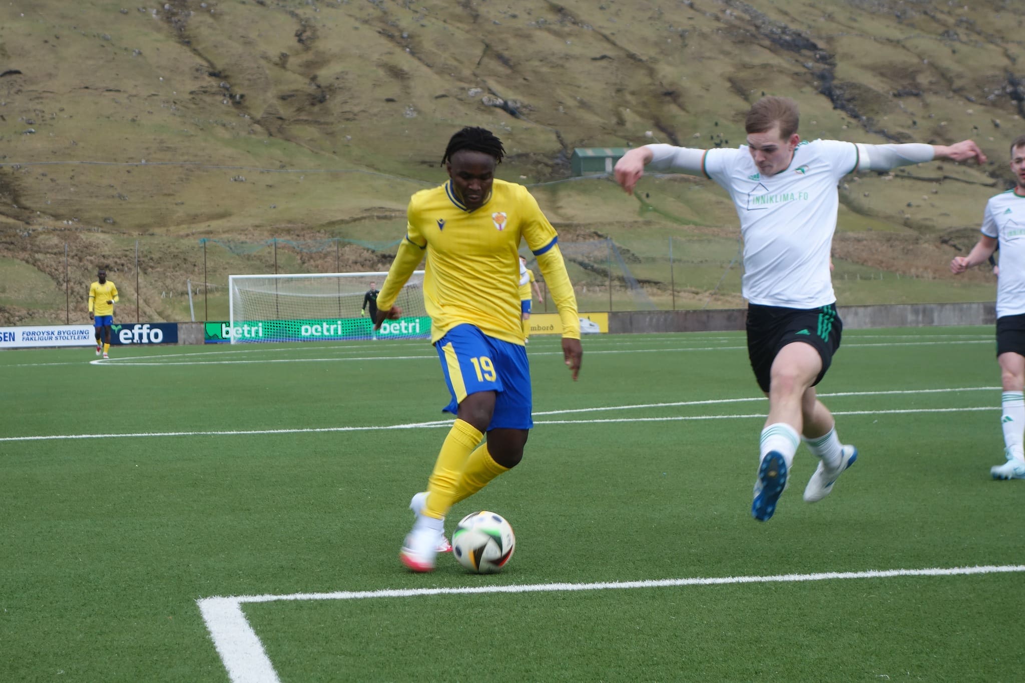 B71 fremst í 1. deild - FM1