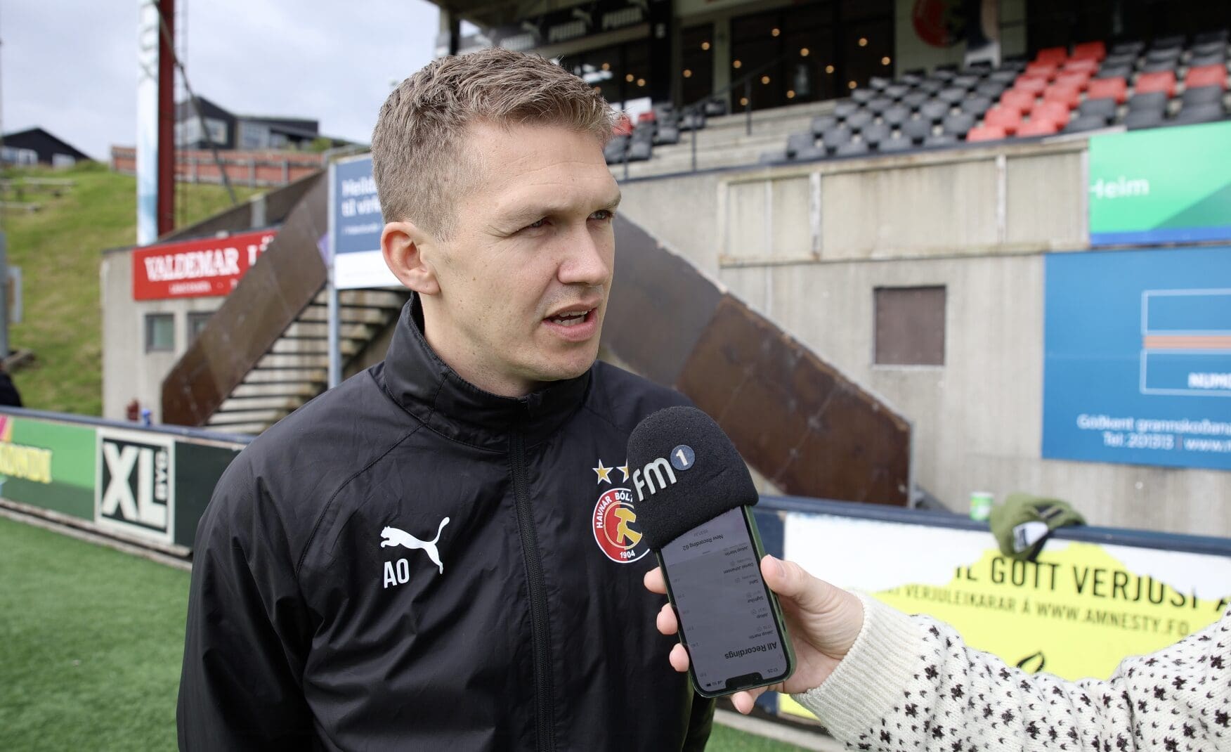 André Olsen: Vit brenna alt ov illa - Salmundur Bech: Hetta var ...